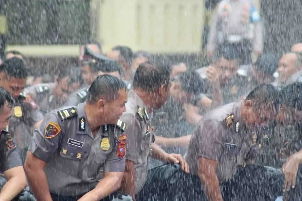 Jelang Pergantian Tahun, Ratusan Anggota Polres Subang Naik Pangkat ...